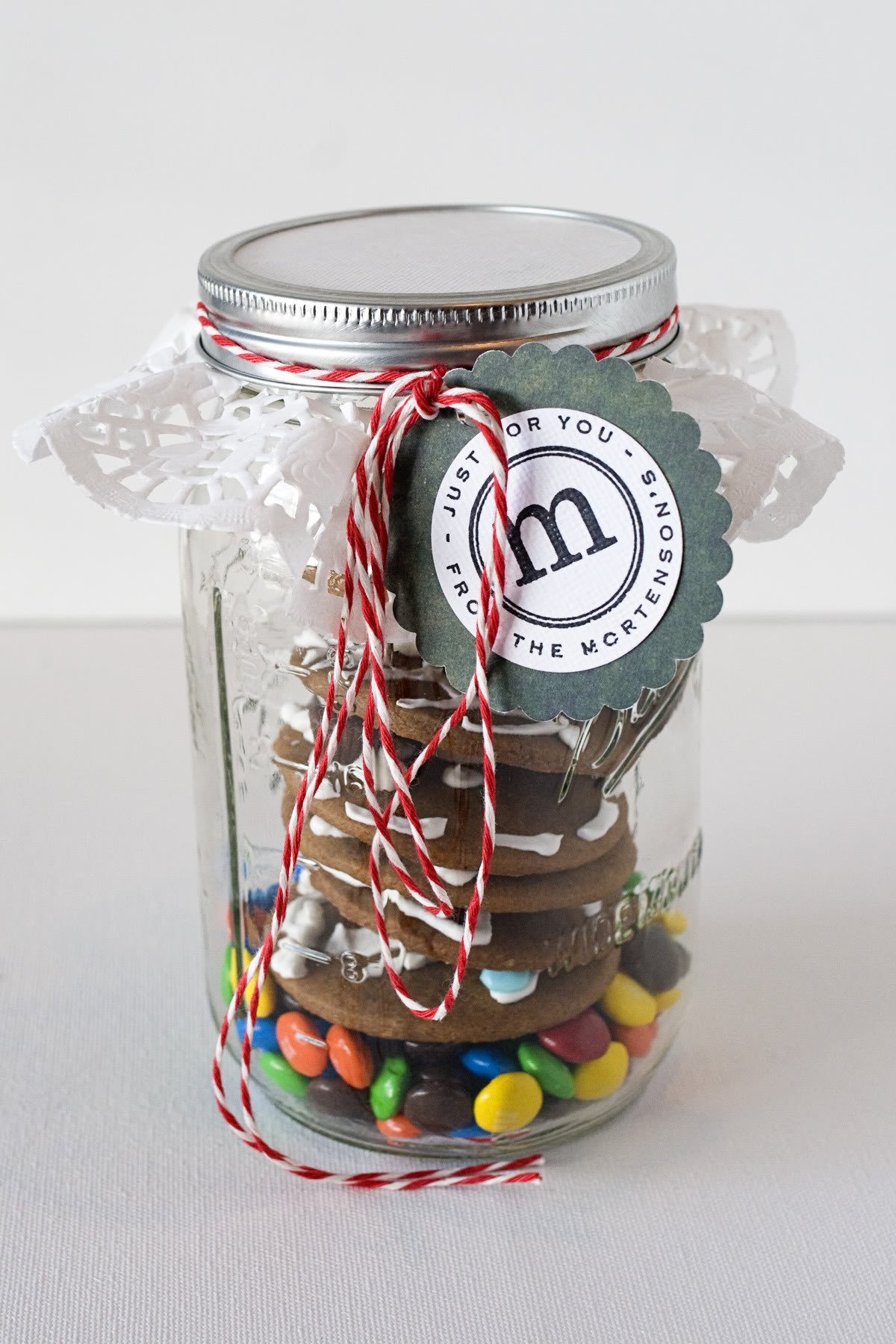 30 Mason Jar Gift Ideas For Christmas That People Will Actually Love